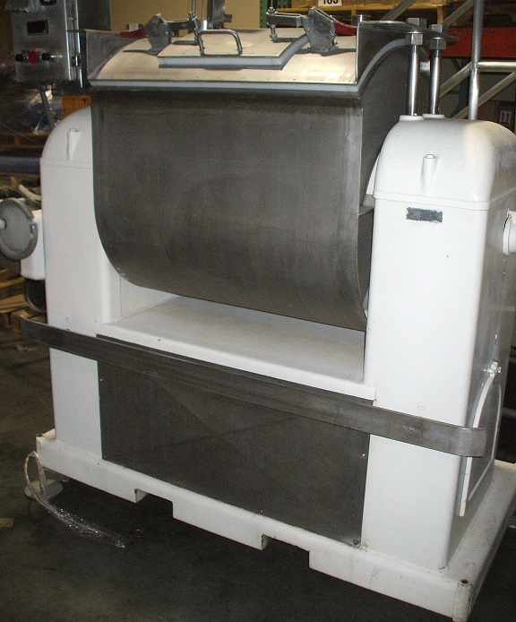 Champion Horizontal Tilt Mixer, 500lb Capacity
