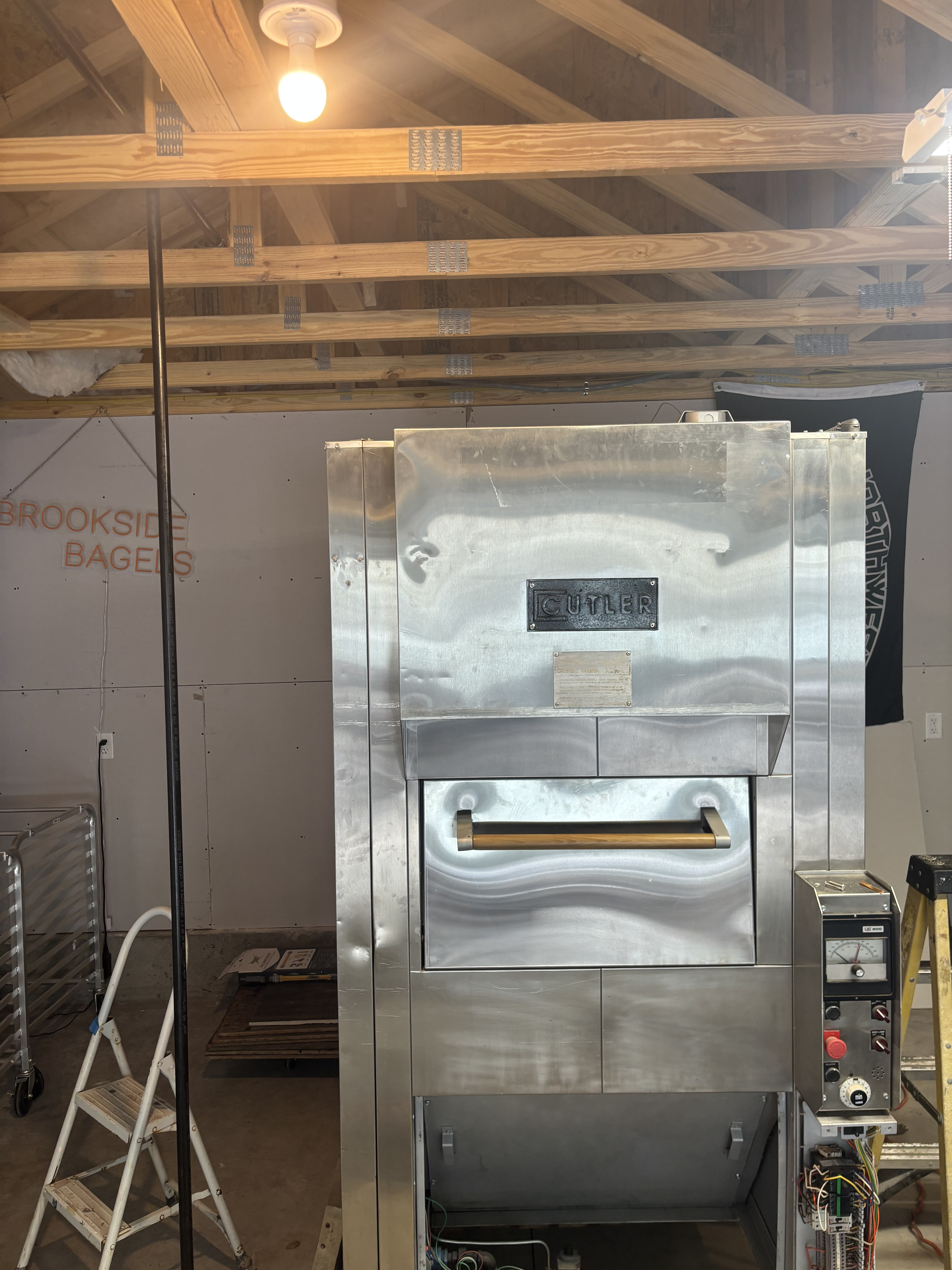 Cutler 7 Pan Revolving Tray Oven